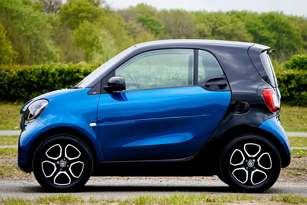 Best small electric cars: compact and sustainable